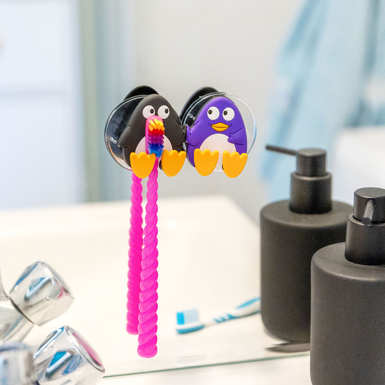Toothbrush holder - Ani-toothi - Penguin - Pylones