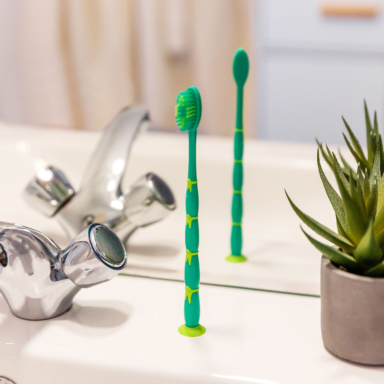 Toothbrush - Pandasmile - Green - Pylones
