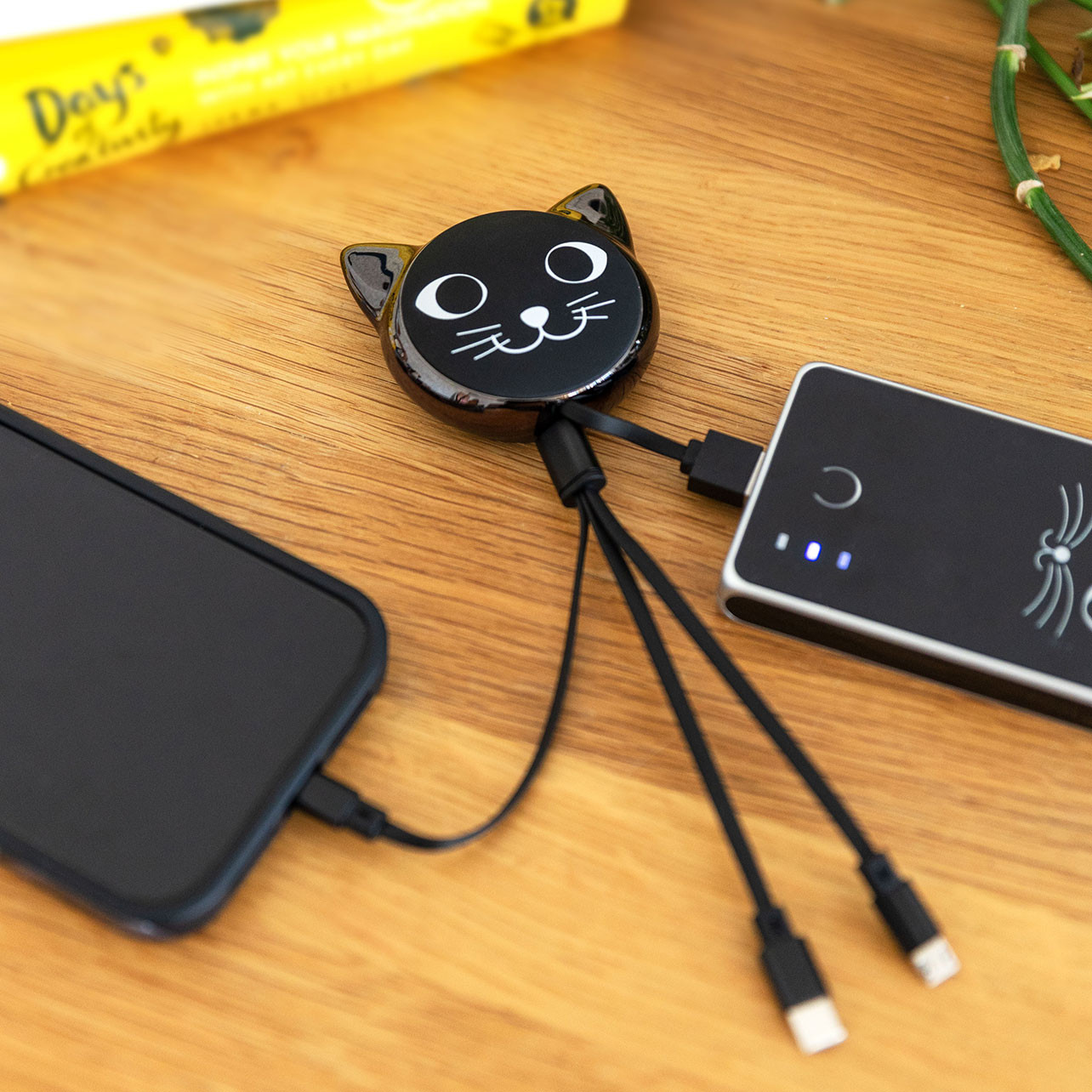 Cable 3 en 1 - Connectech - Black Cat - Pylones