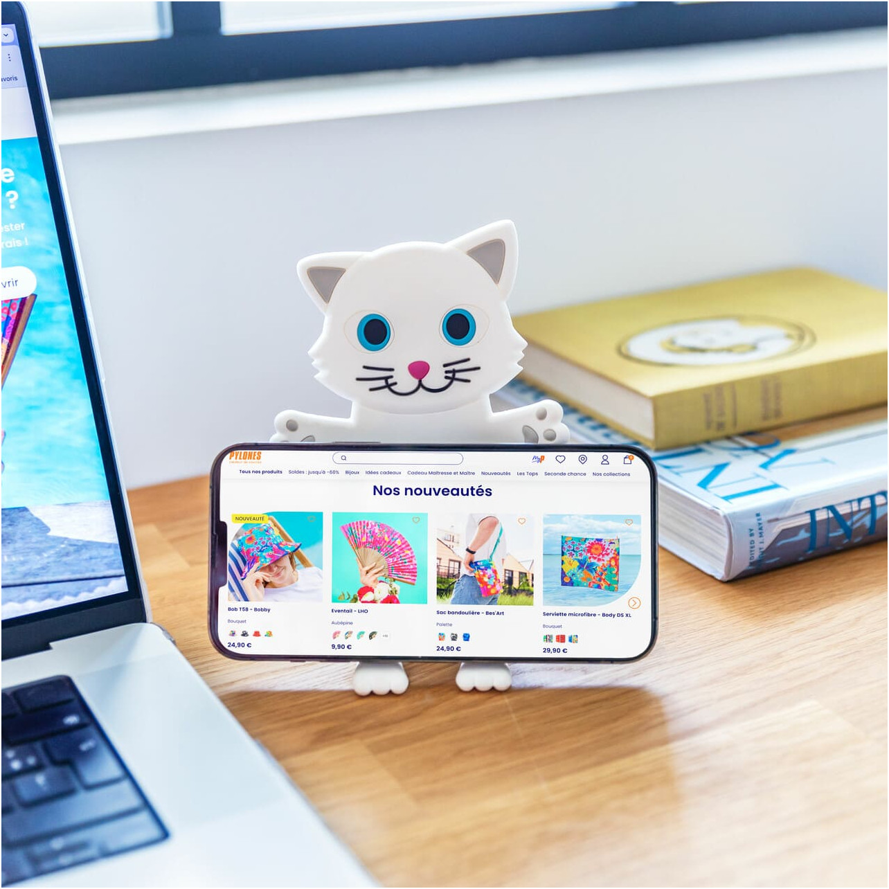 Telephone holder - Ani-stand - White Cat - Pylones