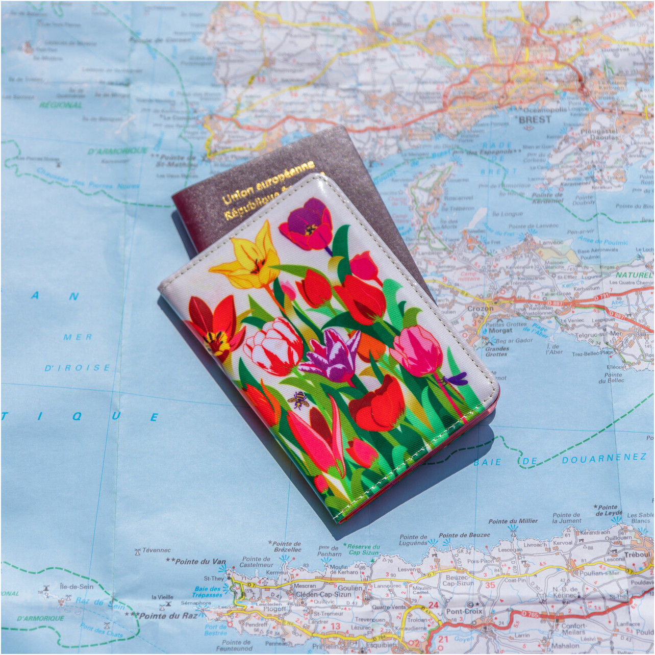 Original passport holder / passport case - Voyage - Tulipes - Pylones