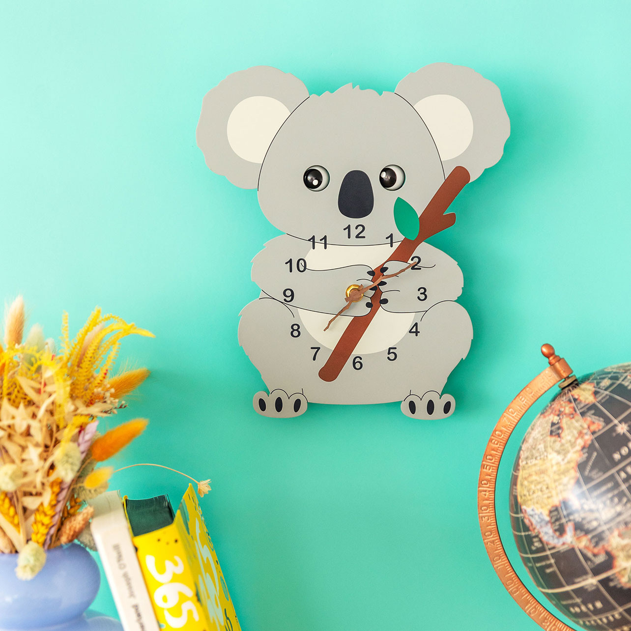 Clock - Dancing Clock - Koala - Pylones