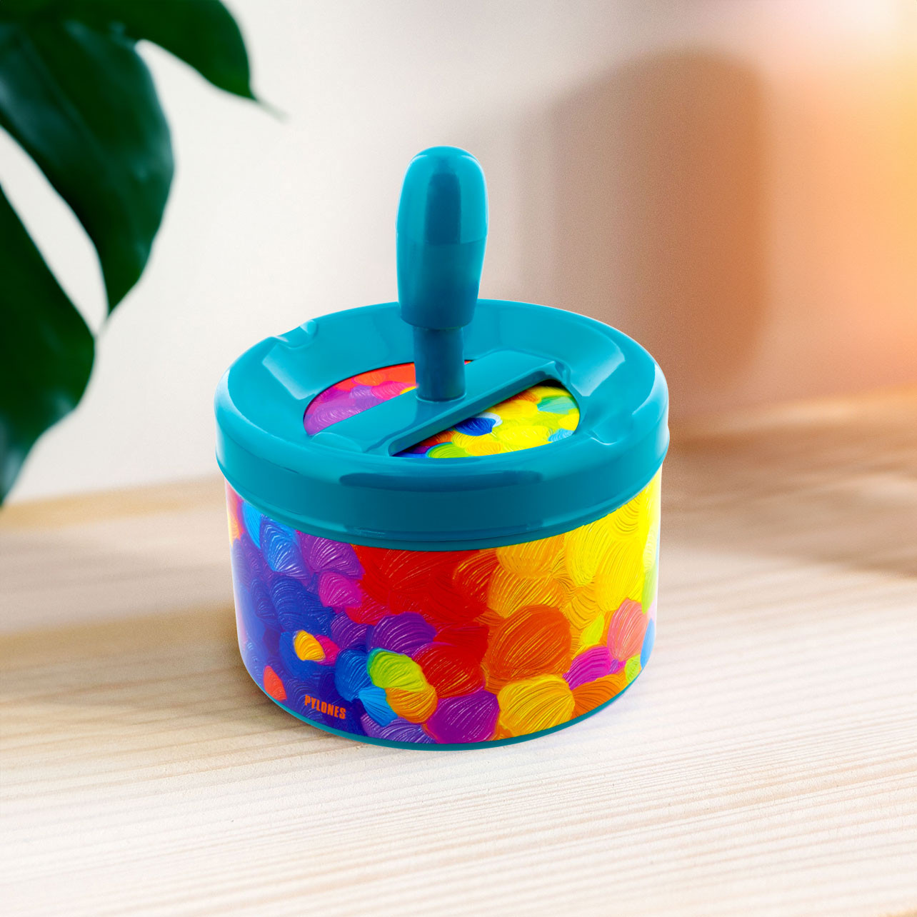 Push-button ashtray design - Pousse Pousse - Palette - Pylones